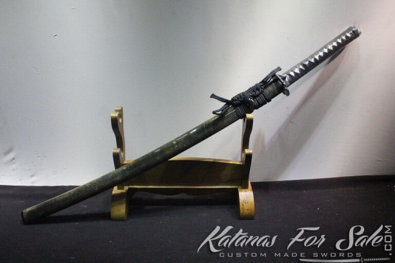 Japanese Kuro Black Full Ray Skin Ninja Katana with Hadori Polish ...